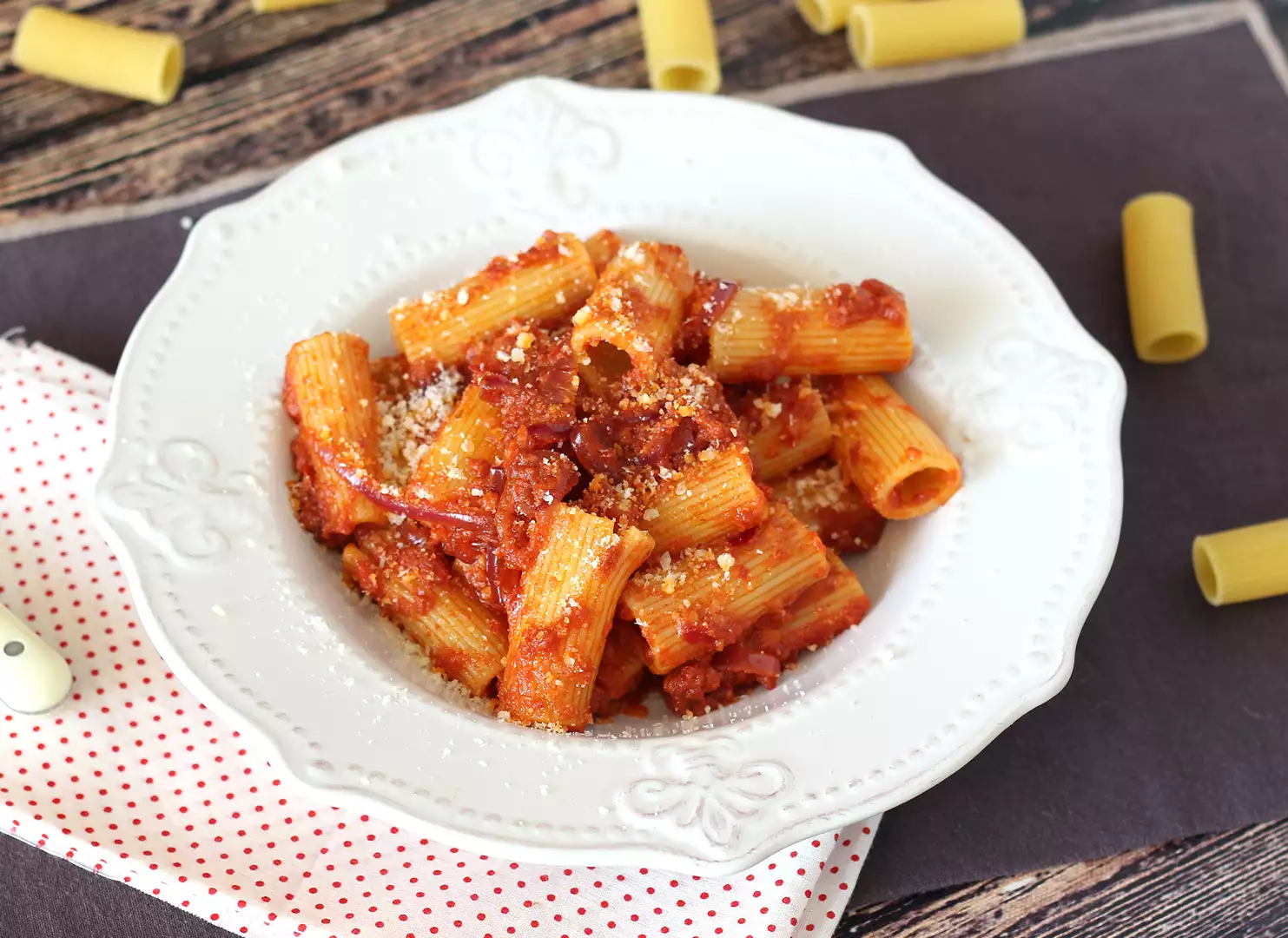 Resep pasta dengan 'nduja, hidangan pasta Calabria yang mudah